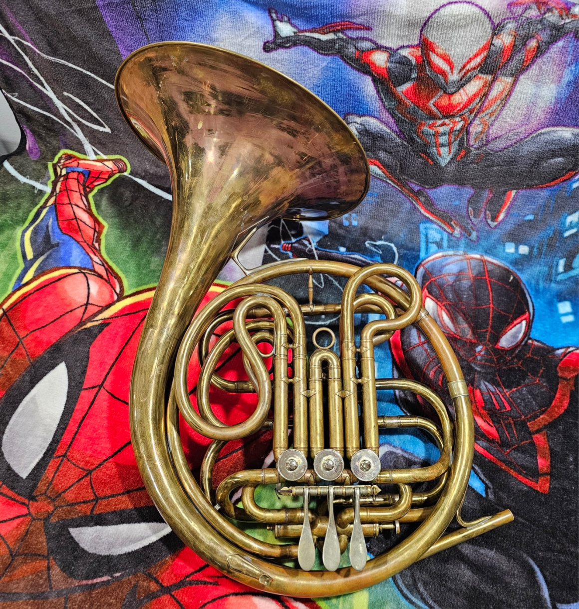 Double French Horns – Bored Horns