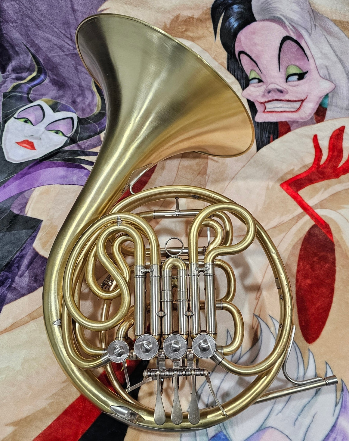 Double French Horns – Bored Horns